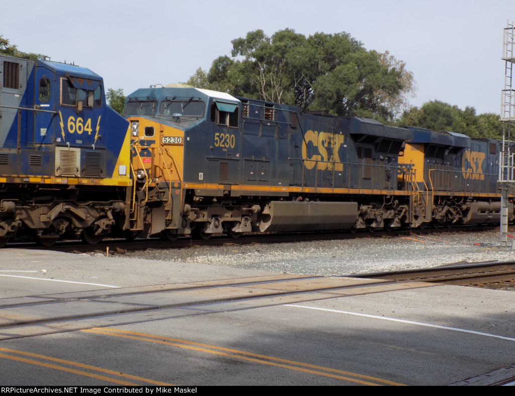 CSX 892